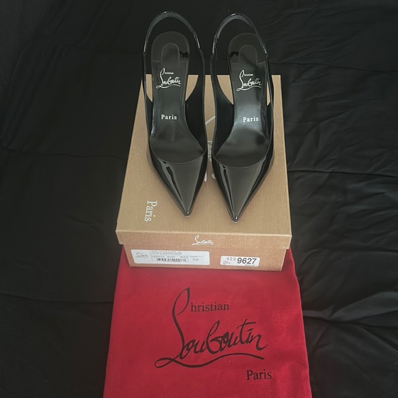 Christian Louboutin | Shoes | Christian Louboutin Red Bottom Shoes ...